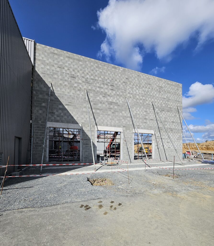 Extension d'un bâtiment neuf - Migout